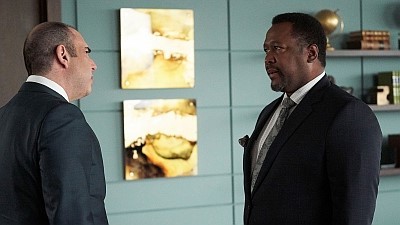 Форс-мажоры 8 сезон 4 серия «Прибыль за квадратный фут» смотреть онлайн!